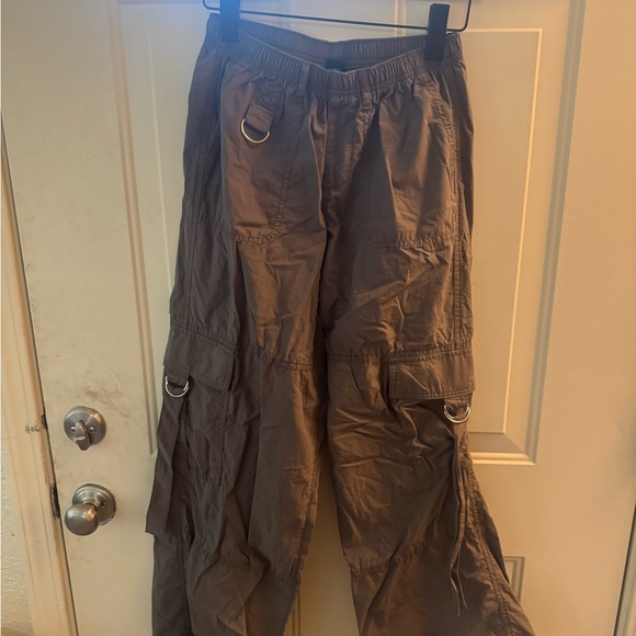wild fable | Pants & Jumpsuits | Wild Fable Brown Cargo Pants With Ring ...